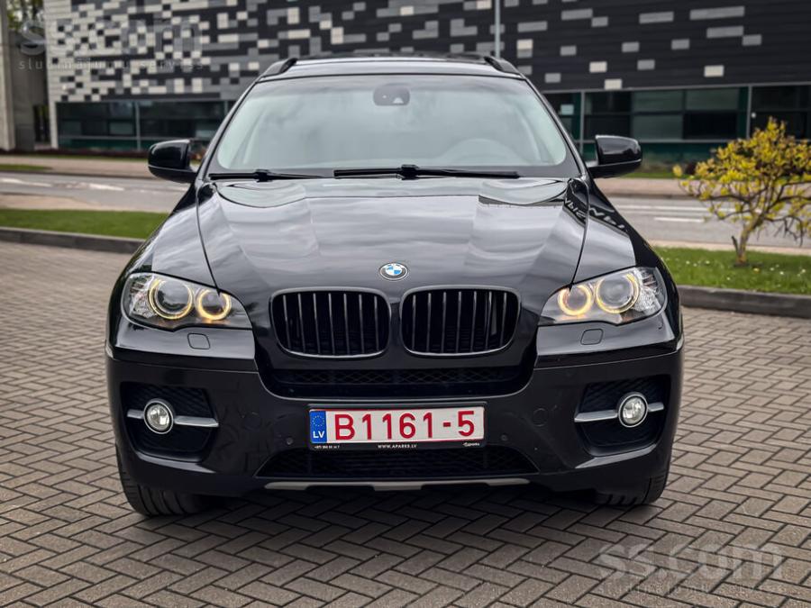 Black BMW X6 2012 in Jelgava, with an engine capacity of 3.00 L and mileage of 0 thousand km for 10000 €, photo 3 on AUTOMOTO.COM.LV