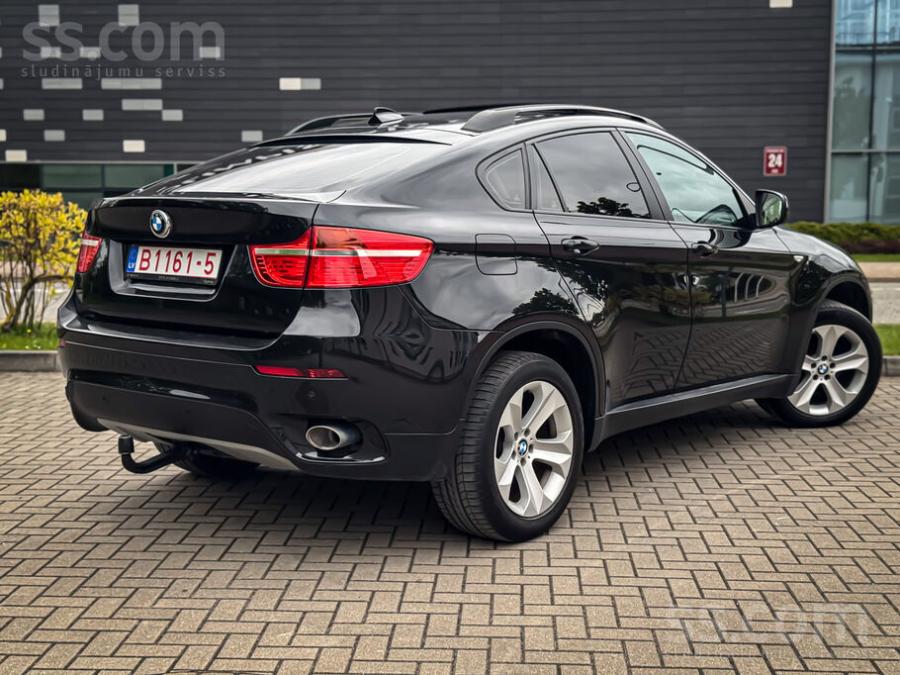 Black BMW X6 2012 in Jelgava, with an engine capacity of 3.00 L and mileage of 0 thousand km for 10000 €, photo 6 on AUTOMOTO.COM.LV