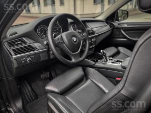 Black BMW X6 2012 in Jelgava, with an engine capacity of 3.00 L and mileage of 0 thousand km for 10000 €, photo 14 on AUTOMOTO.COM.LV
