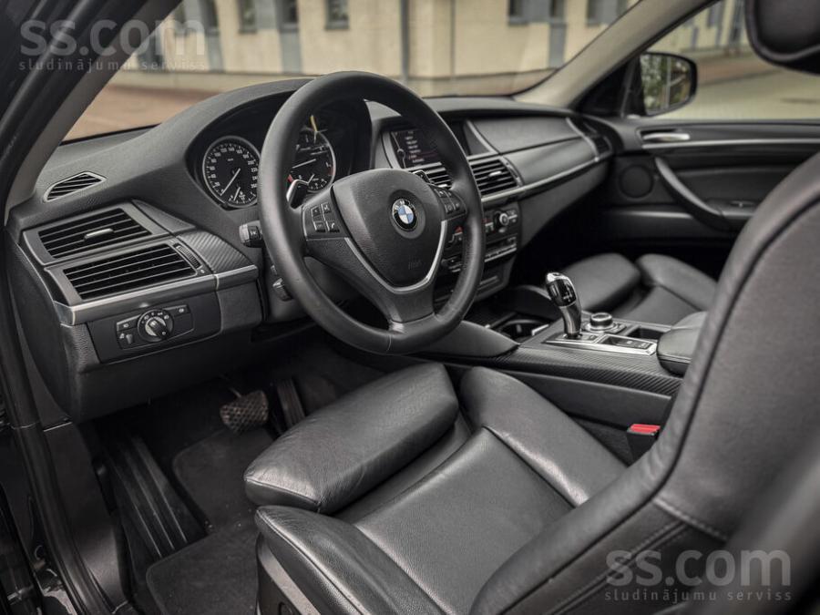 Black BMW X6 2012 in Jelgava, with an engine capacity of 3.00 L and mileage of 0 thousand km for 10000 €, photo 14 on AUTOMOTO.COM.LV