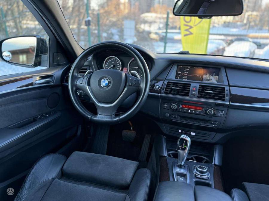 Black BMW X6 2012 in Vilnius, with an engine capacity of 2.99 L and mileage of 180 thousand km for 14000 €, photo 10 on AUTOMOTO.COM.LV