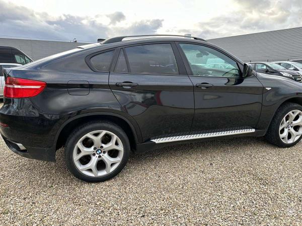 Melns BMW X6 2012 Tauragė, ar dzinēja tilpumu 2.99 L un nobraukumu 270 tūkst. km par 8800 €, foto 7 vietnē AUTOMOTO.COM.LV