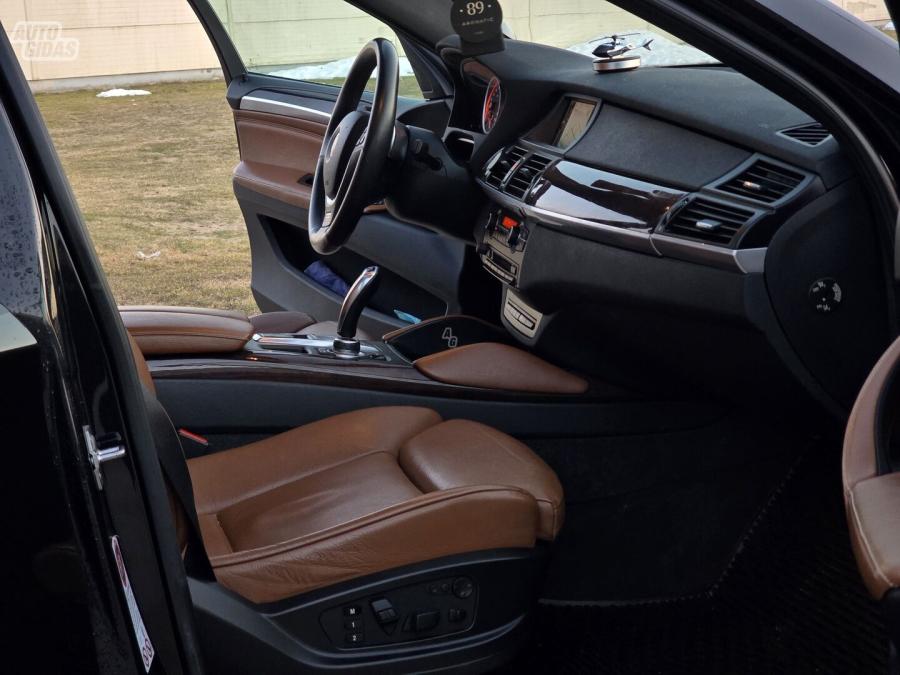 Melns BMW X6 2012 Radviliškis, ar dzinēja tilpumu 3.00 L un nobraukumu 300 tūkst. km par 15900 €, foto 21 vietnē AUTOMOTO.COM.LV