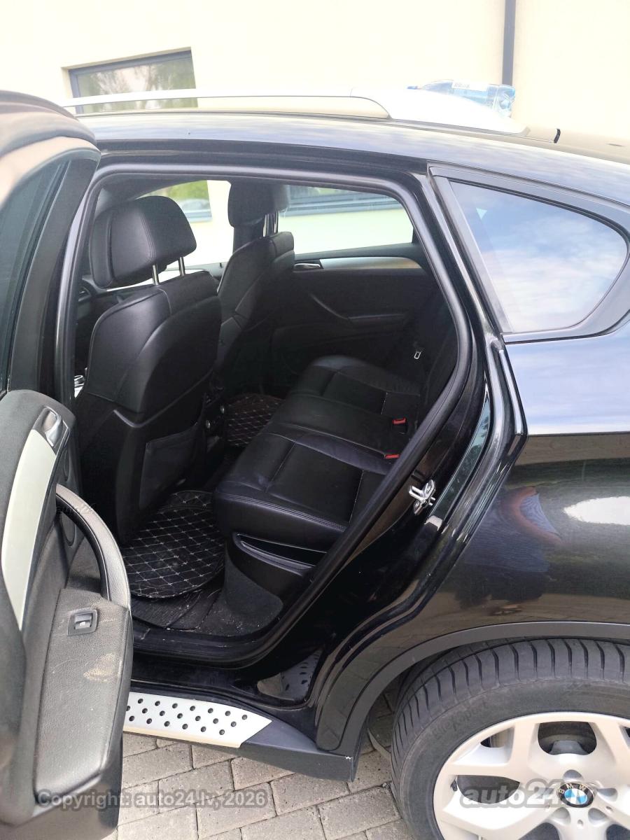 Melns BMW X6 2012 Tallina, ar dzinēja tilpumu 3.00 L un nobraukumu 286 tūkst. km par 10500 €, foto 7 vietnē AUTOMOTO.COM.LV