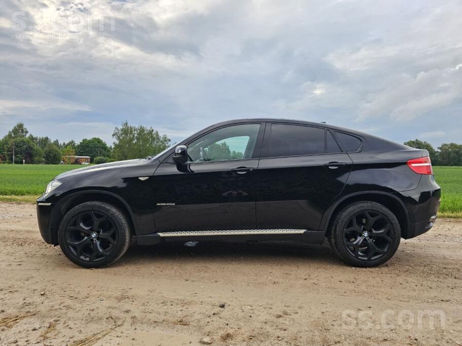Black BMW X6 2012 in Jelgava, with an engine capacity of 3.00 L and mileage of 257 thousand km for 12800 €, photo 5 on AUTOMOTO.COM.LV
