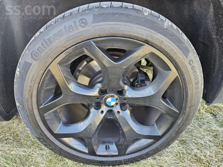 Black BMW X6 2012 in Jelgava, with an engine capacity of 3.00 L and mileage of 257 thousand km for 12800 €, photo 13 on AUTOMOTO.COM.LV