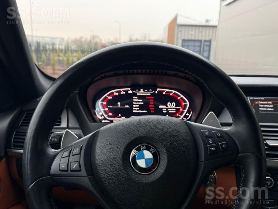 Melns BMW X6 2012 Rīga, ar dzinēja tilpumu 4.40 L un nobraukumu 215 tūkst. km par 20000 €, foto 14 vietnē AUTOMOTO.COM.LV