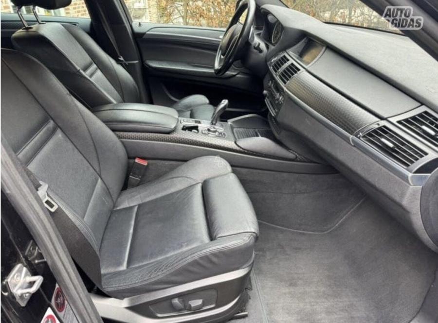 Melns BMW X6 2012 Kauņa, ar dzinēja tilpumu 3.00 L un nobraukumu 312 tūkst. km par 11750 €, foto 15 vietnē AUTOMOTO.COM.LV