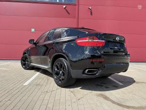 Black BMW X6 2012 in Kaunas, with an engine capacity of 3.00 L and mileage of 312 thousand km for 12750 €, photo 9 on AUTOMOTO.COM.LV
