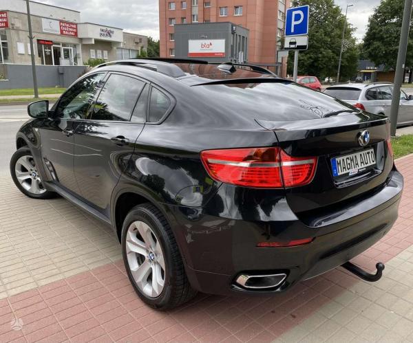 Black BMW X6 2012 in Marijampole, with an engine capacity of 2.99 L and mileage of 223 thousand km for 12850 €, photo 4 on AUTOMOTO.COM.LV