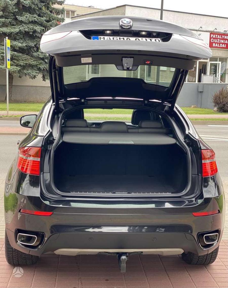 Black BMW X6 2012 in Marijampole, with an engine capacity of 2.99 L and mileage of 223 thousand km for 12850 €, photo 18 on AUTOMOTO.COM.LV