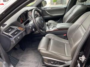 Black BMW X6 2012 in Marijampole, with an engine capacity of 2.99 L and mileage of 223 thousand km for 12850 €, photo 23 on AUTOMOTO.COM.LV
