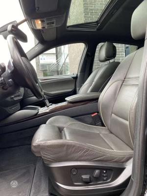 Black BMW X6 2012 in Marijampole, with an engine capacity of 2.99 L and mileage of 223 thousand km for 12850 €, photo 24 on AUTOMOTO.COM.LV