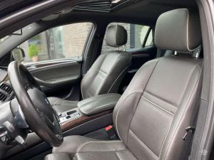 Black BMW X6 2012 in Marijampole, with an engine capacity of 2.99 L and mileage of 223 thousand km for 12850 €, photo 25 on AUTOMOTO.COM.LV