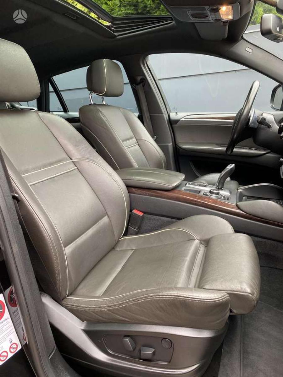 Black BMW X6 2012 in Marijampole, with an engine capacity of 2.99 L and mileage of 223 thousand km for 12850 €, photo 43 on AUTOMOTO.COM.LV