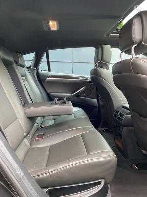 Black BMW X6 2012 in Marijampole, with an engine capacity of 2.99 L and mileage of 223 thousand km for 12850 €, photo 45 on AUTOMOTO.COM.LV