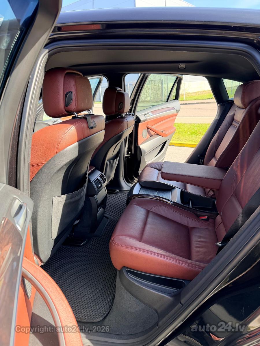 Melns BMW X6 2012 Tallina, ar dzinēja tilpumu 3.00 L un nobraukumu 214 tūkst. km par 14000 €, foto 9 vietnē AUTOMOTO.COM.LV