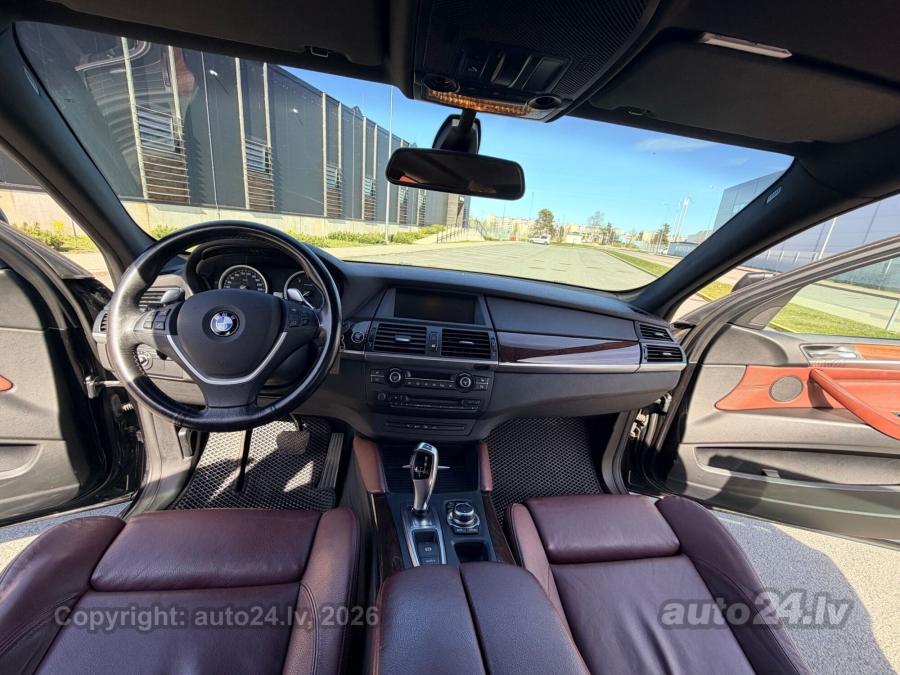 Melns BMW X6 2012 Tallina, ar dzinēja tilpumu 3.00 L un nobraukumu 214 tūkst. km par 14000 €, foto 10 vietnē AUTOMOTO.COM.LV