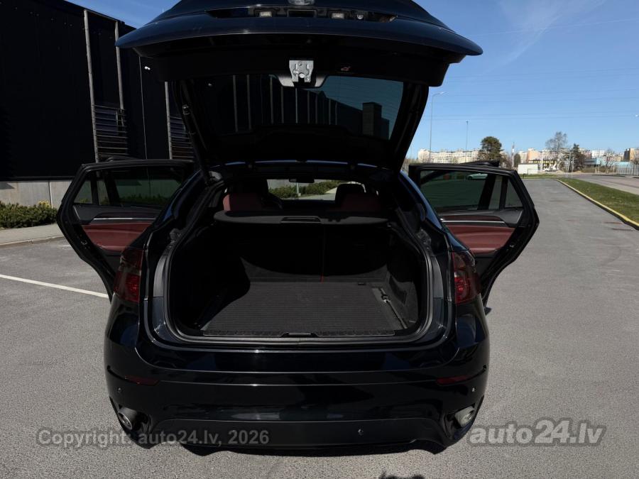 Melns BMW X6 2012 Tallina, ar dzinēja tilpumu 3.00 L un nobraukumu 214 tūkst. km par 14000 €, foto 11 vietnē AUTOMOTO.COM.LV