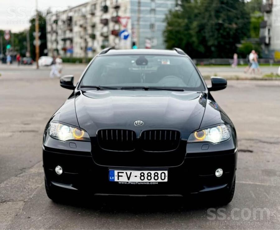Black BMW X6 2012 in Riga, with an engine capacity of 3.00 L and mileage of 340 thousand km for 12800 €, photo 1 on AUTOMOTO.COM.LV