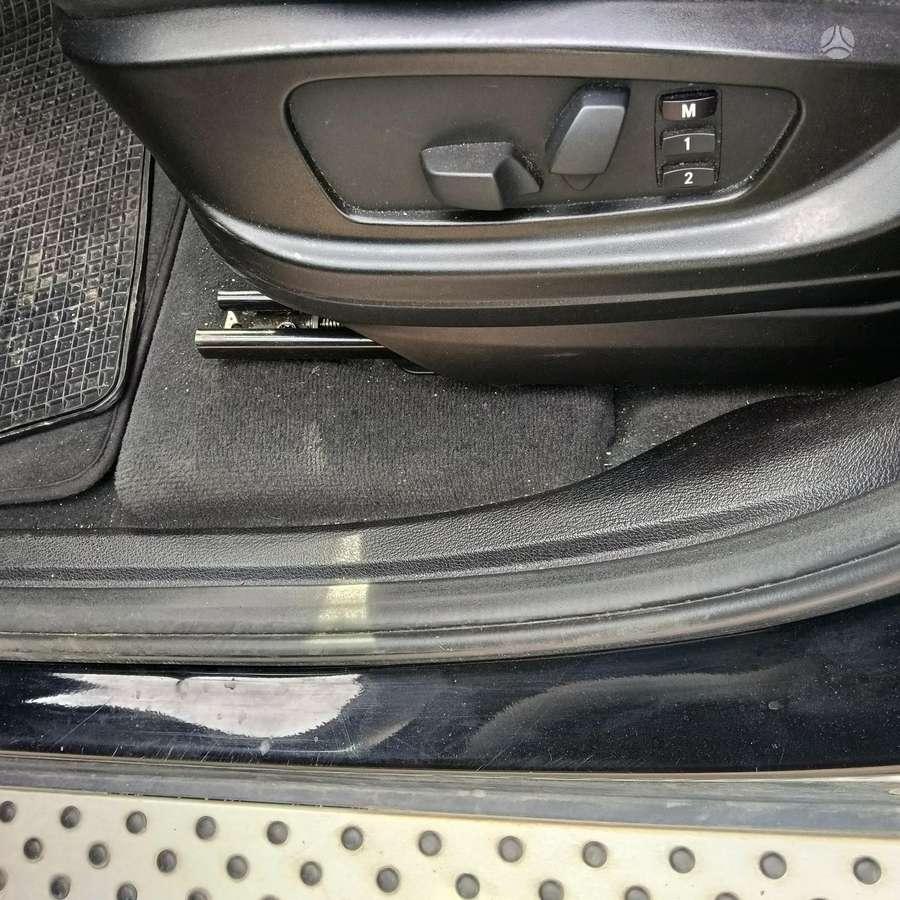 Black BMW X6 2012 in Kaunas, with an engine capacity of 3.00 L and mileage of 236 thousand km for 12700 €, photo 12 on AUTOMOTO.COM.LV