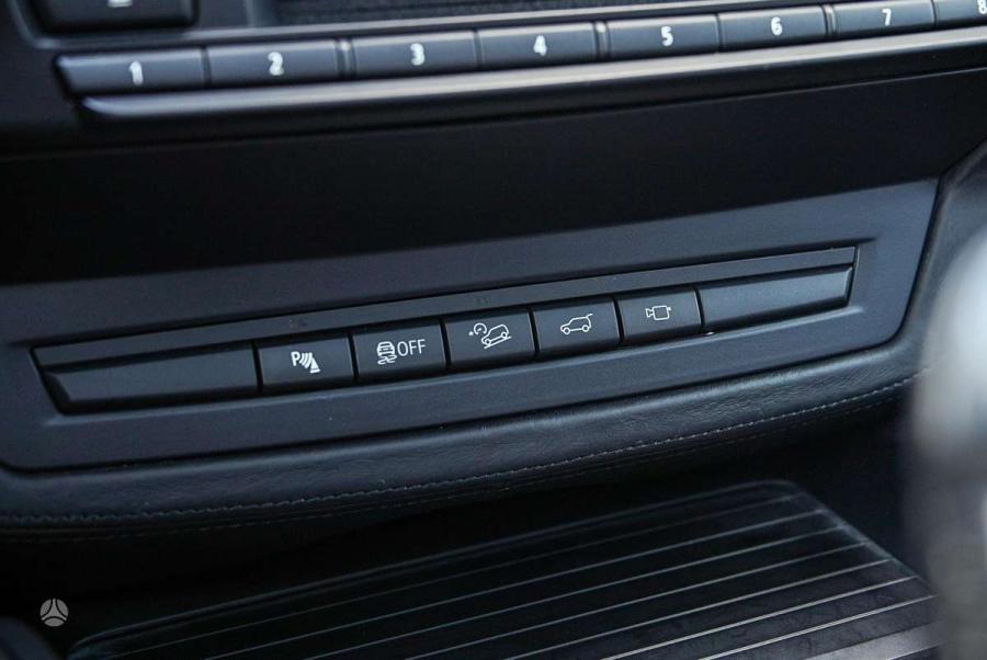 Melns BMW X6 2012 Marijampole, ar dzinēja tilpumu 2.99 L un nobraukumu 231 tūkst. km par 14750 €, foto 32 vietnē AUTOMOTO.COM.LV