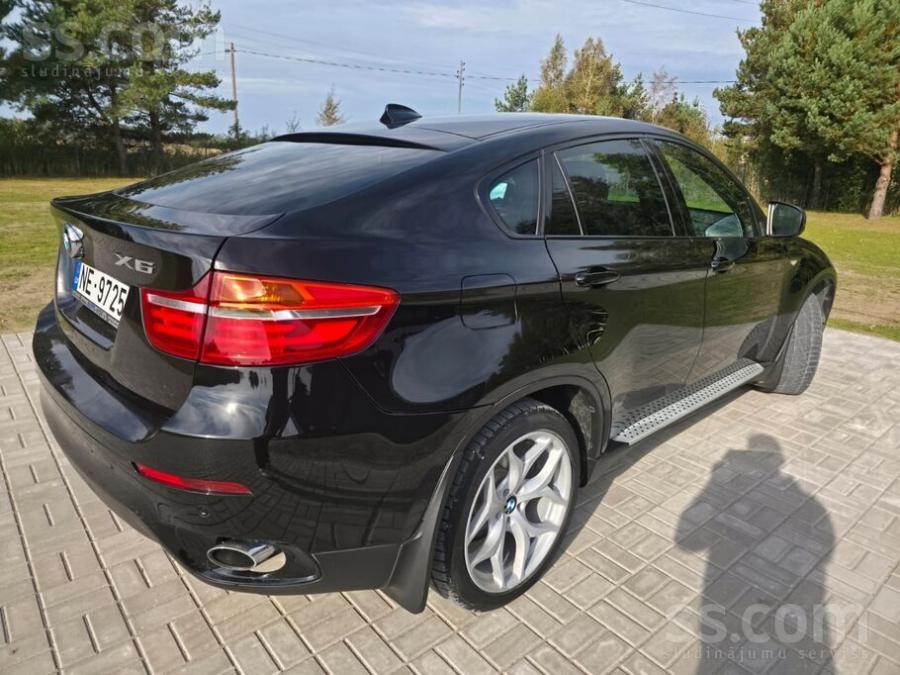 Black BMW X6 2012 in Talsi, with an engine capacity of 3.00 L and mileage of 363 thousand km for 10500 €, photo 3 on AUTOMOTO.COM.LV