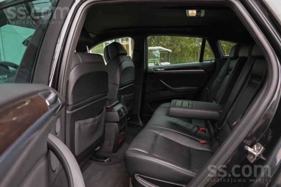 Melns BMW X6 2012 Rīga, ar dzinēja tilpumu 3.00 L un nobraukumu 168 tūkst. km par 13495 €, foto 18 vietnē AUTOMOTO.COM.LV