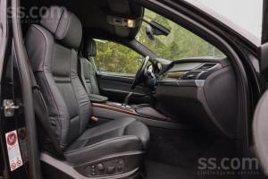 Melns BMW X6 2012 Rīga, ar dzinēja tilpumu 3.00 L un nobraukumu 168 tūkst. km par 13495 €, foto 20 vietnē AUTOMOTO.COM.LV