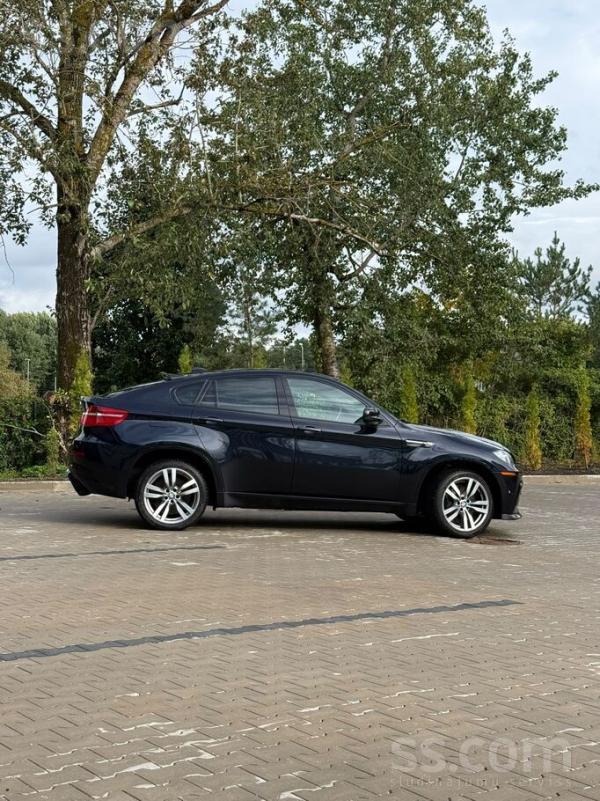 Black BMW X6 2012 in Riga, with an engine capacity of 4.40 L and mileage of 223 thousand km for 14200 €, photo 3 on AUTOMOTO.COM.LV