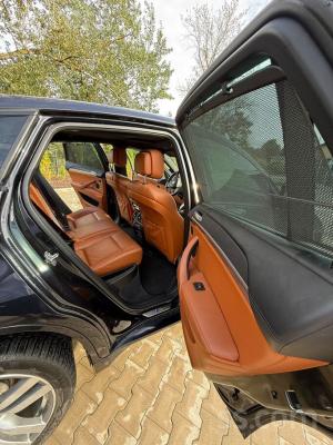 Black BMW X6 2012 in Riga, with an engine capacity of 4.40 L and mileage of 223 thousand km for 14200 €, photo 10 on AUTOMOTO.COM.LV