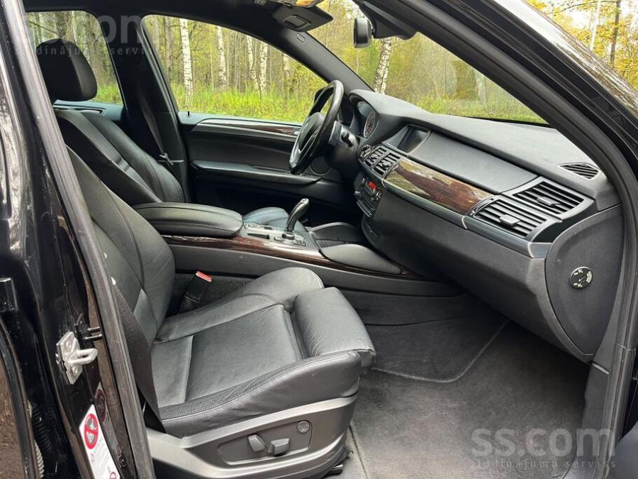 Melns BMW X6 2012 Rīga, ar dzinēja tilpumu 3.00 L un nobraukumu 0 tūkst. km par 11300 €, foto 26 vietnē AUTOMOTO.COM.LV