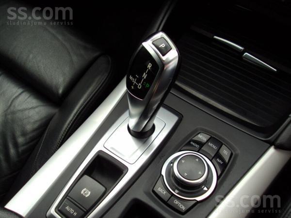Black BMW X6 2013 in Riga, with an engine capacity of 3.00 L and mileage of 155 thousand km for 15900 €, photo 9 on AUTOMOTO.COM.LV