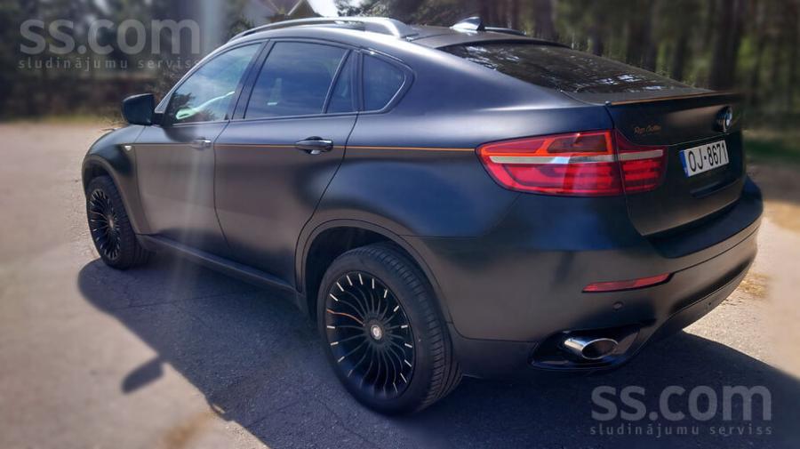 Black BMW X6 2013 in Jurmala, with an engine capacity of 3.00 L and mileage of 276 thousand km for 25450 €, photo 3 on AUTOMOTO.COM.LV