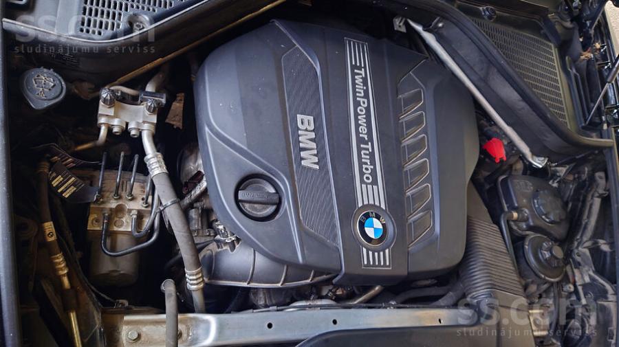 Black BMW X6 2013 in Jurmala, with an engine capacity of 3.00 L and mileage of 276 thousand km for 25450 €, photo 12 on AUTOMOTO.COM.LV
