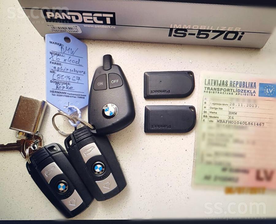 Black BMW X6 2013 in Jurmala, with an engine capacity of 3.00 L and mileage of 276 thousand km for 25450 €, photo 13 on AUTOMOTO.COM.LV