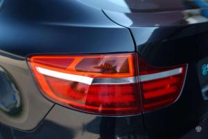 Black BMW X6 2013 in Vilnius, with an engine capacity of 2.99 L and mileage of 340 thousand km for 15250 €, photo 5 on AUTOMOTO.COM.LV