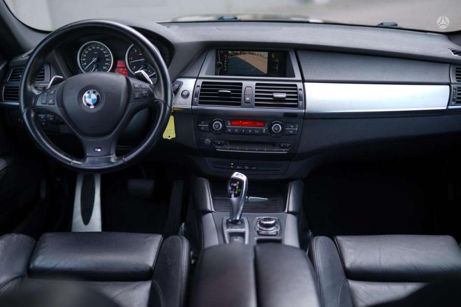 Black BMW X6 2013 in Vilnius, with an engine capacity of 2.99 L and mileage of 340 thousand km for 15250 €, photo 14 on AUTOMOTO.COM.LV