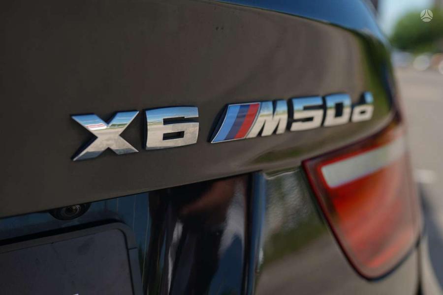 Black BMW X6 2013 in Vilnius, with an engine capacity of 2.99 L and mileage of 340 thousand km for 15250 €, photo 20 on AUTOMOTO.COM.LV