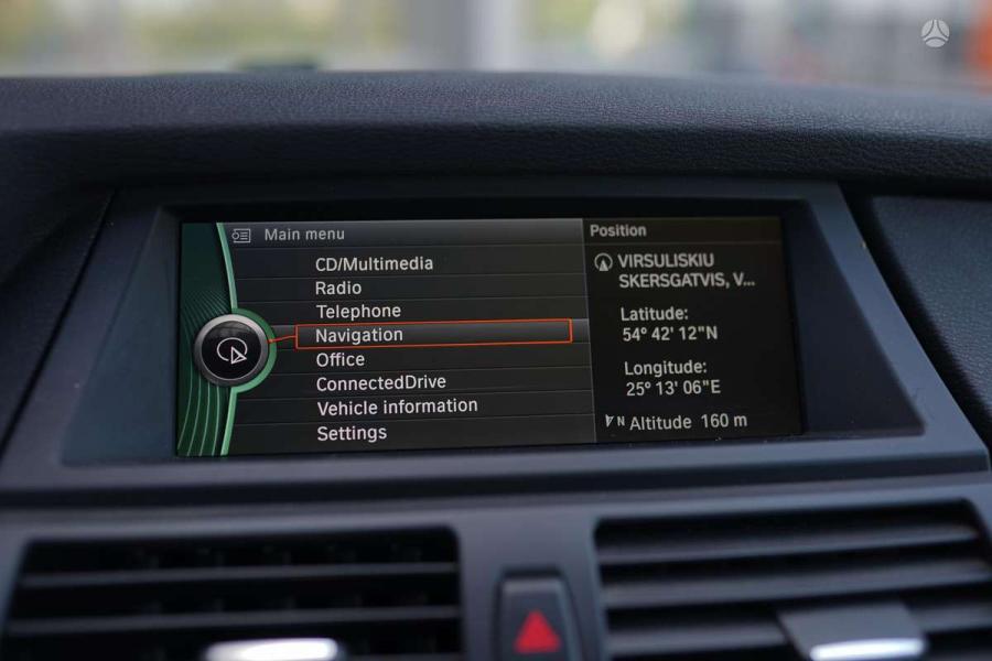 Black BMW X6 2013 in Vilnius, with an engine capacity of 2.99 L and mileage of 340 thousand km for 15250 €, photo 32 on AUTOMOTO.COM.LV