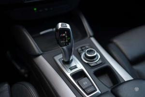 Black BMW X6 2013 in Vilnius, with an engine capacity of 2.99 L and mileage of 340 thousand km for 15250 €, photo 34 on AUTOMOTO.COM.LV