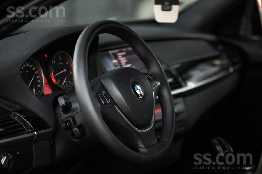 Melns BMW X6 2013 Jelgava, ar dzinēja tilpumu 3.00 L un nobraukumu 224 tūkst. km par 14800 €, foto 21 vietnē AUTOMOTO.COM.LV
