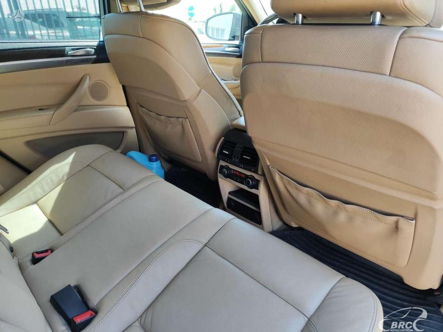 Black BMW X6 2013 in Klaipeda, with an engine capacity of 3.00 L and mileage of 212 thousand km for 11500 €, photo 13 on AUTOMOTO.COM.LV