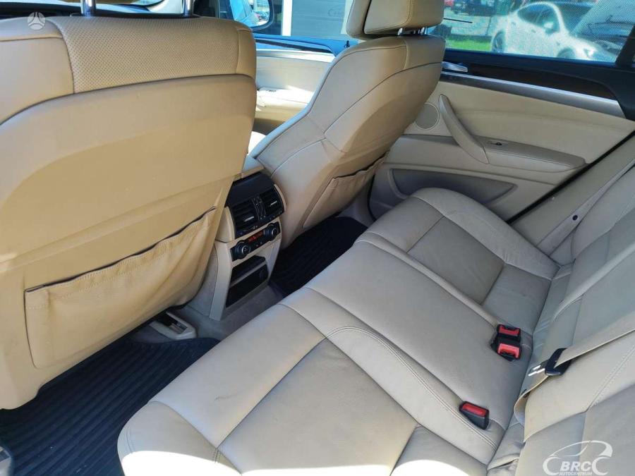 Black BMW X6 2013 in Klaipeda, with an engine capacity of 3.00 L and mileage of 212 thousand km for 11500 €, photo 18 on AUTOMOTO.COM.LV