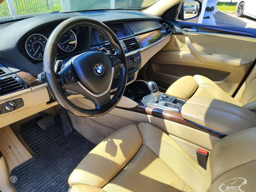 Black BMW X6 2013 in Klaipeda, with an engine capacity of 3.00 L and mileage of 212 thousand km for 11500 €, photo 23 on AUTOMOTO.COM.LV