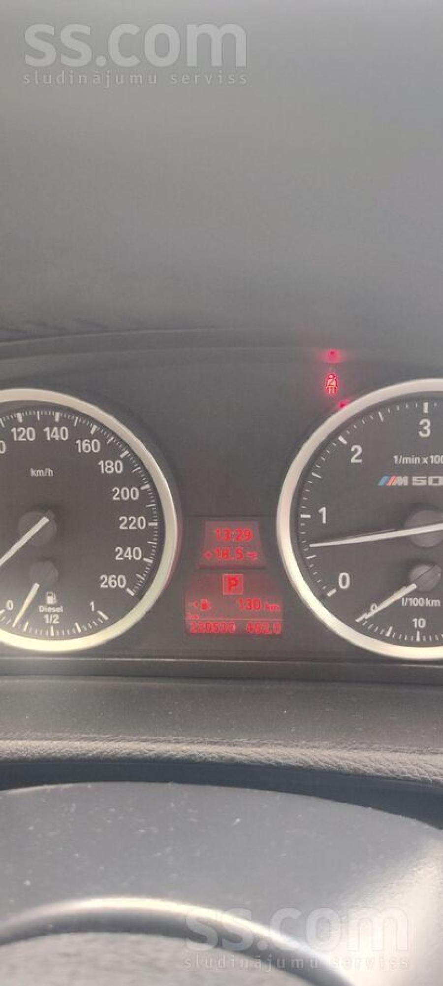Black BMW X6 2013 in Kuldiga, with an engine capacity of 3.00 L and mileage of 0 thousand km for 15500 €, photo 8 on AUTOMOTO.COM.LV