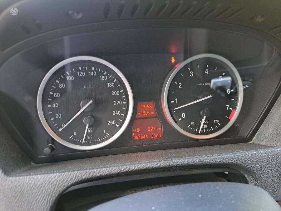 Black BMW X6 2013 in Klaipeda, with an engine capacity of 2.98 L and mileage of 51 thousand km for 16000 €, photo 19 on AUTOMOTO.COM.LV