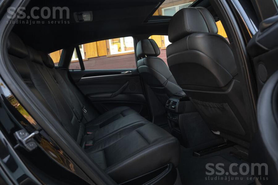 Black BMW X6 2013 in Jelgava, with an engine capacity of 3.00 L and mileage of 228 thousand km for 17600 €, photo 10 on AUTOMOTO.COM.LV