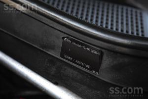Black BMW X6 2013 in Jelgava, with an engine capacity of 3.00 L and mileage of 228 thousand km for 17600 €, photo 26 on AUTOMOTO.COM.LV
