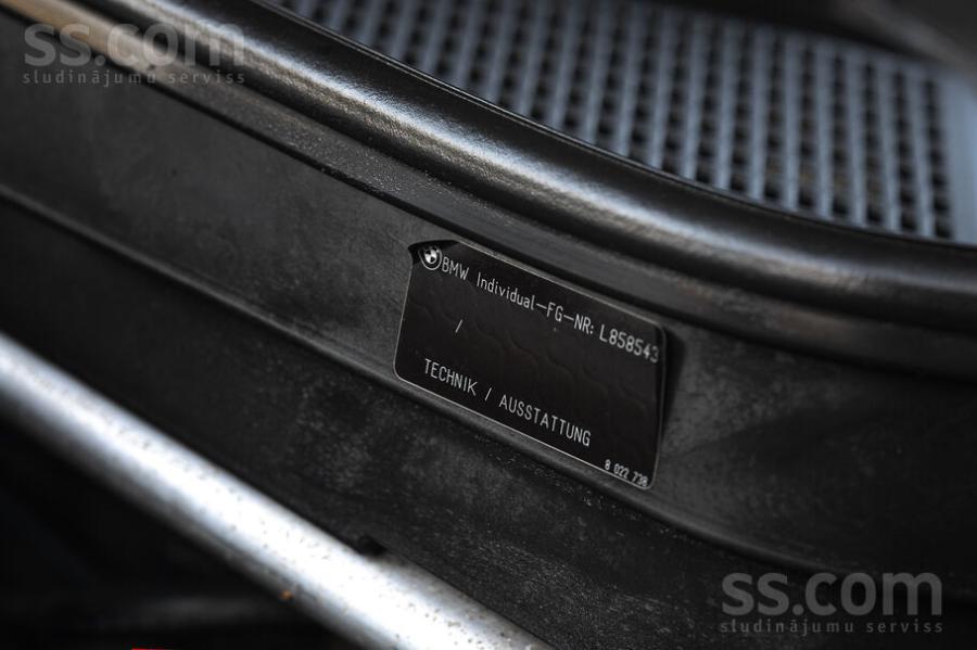 Black BMW X6 2013 in Jelgava, with an engine capacity of 3.00 L and mileage of 228 thousand km for 17600 €, photo 26 on AUTOMOTO.COM.LV